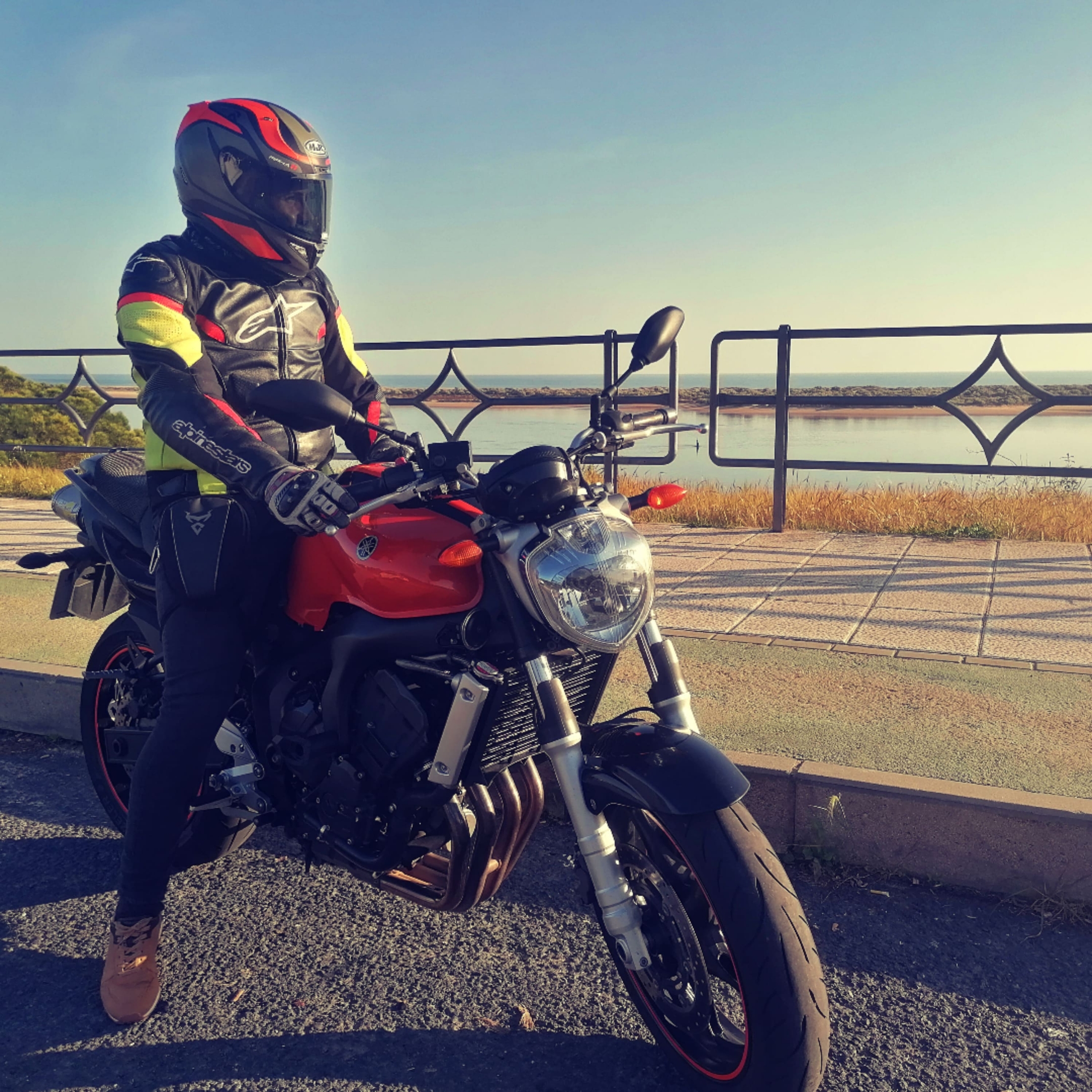 @santifz6's vehicle on RocKr | Yamaha FZ6N 2006